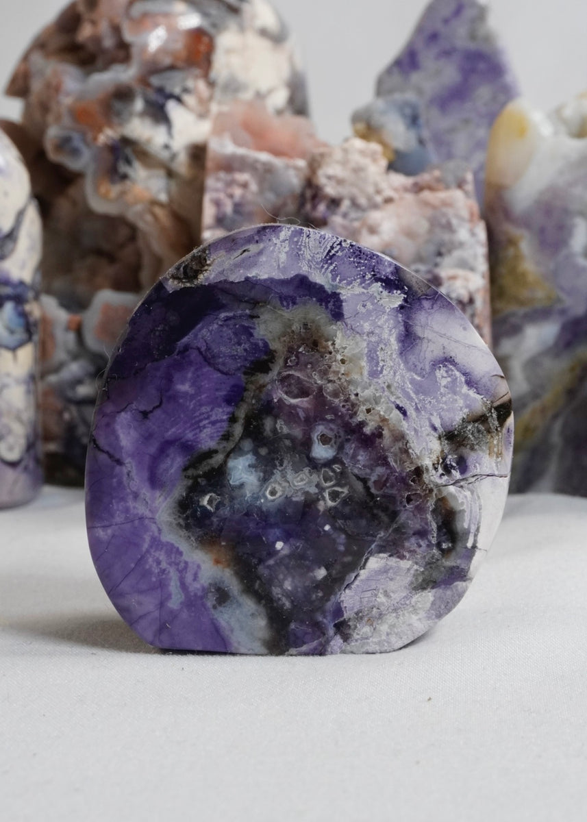 RARE + HQ | Tiffany Stone Freeform - F – IRL Angel Collective